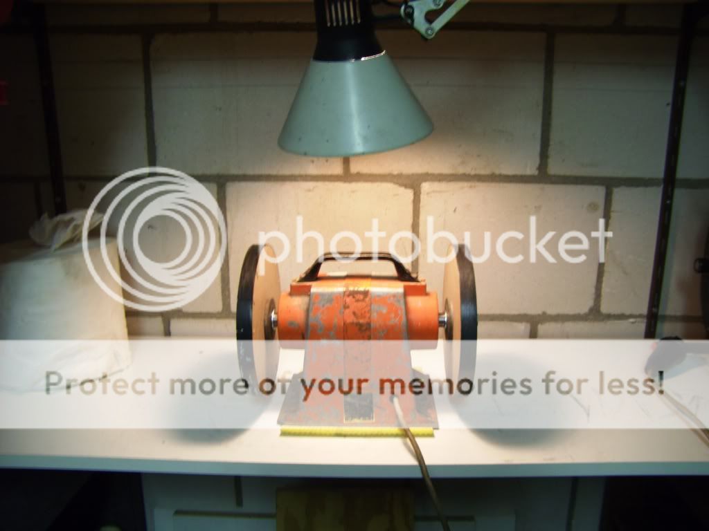 Sharpening with Paper Wheels